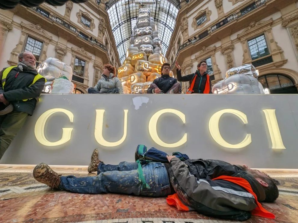 Gucci: quando va di moda l'arancione - Trash Italiano