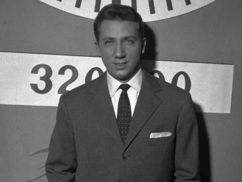 Mike Bongiorno, iniziano le riprese della serie TV - Trash Italiano