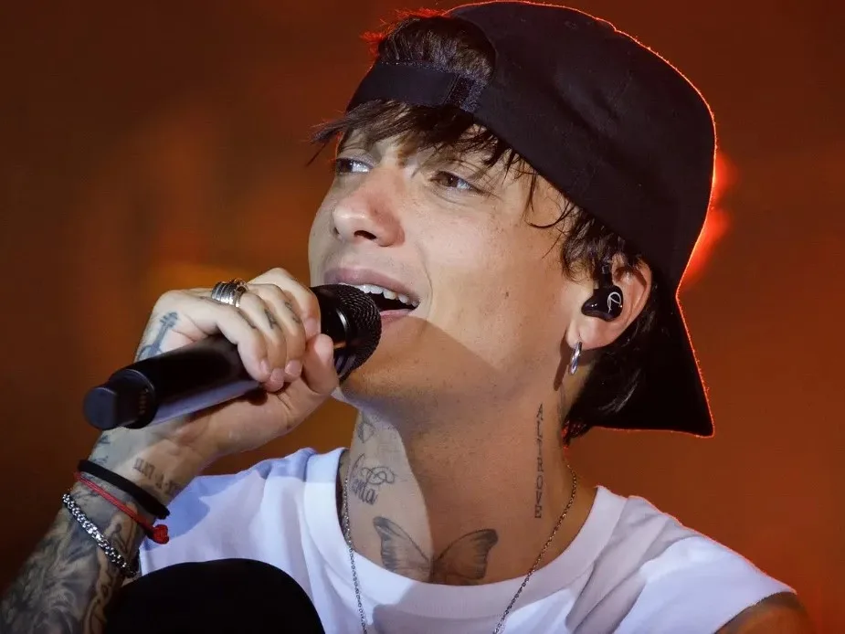 Ultimo: “Scartato da 'Amici' perché troppo introverso” - Trash Italiano