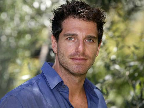 Giampaolo Morelli vince il premio Ischia Carlo Vanzina - Trash Italiano