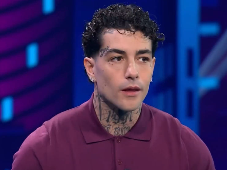 Tony Effe: “Giulia parla molto con mia madre” - Trash Italiano