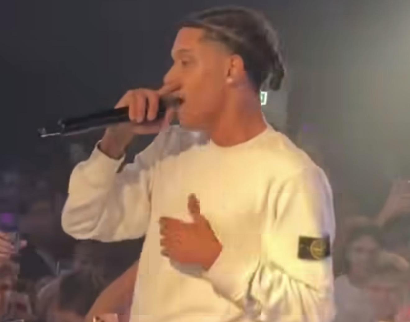 Il rapper Faneto accusato dall'ex fidanzata di violenze e minacce: "non ...